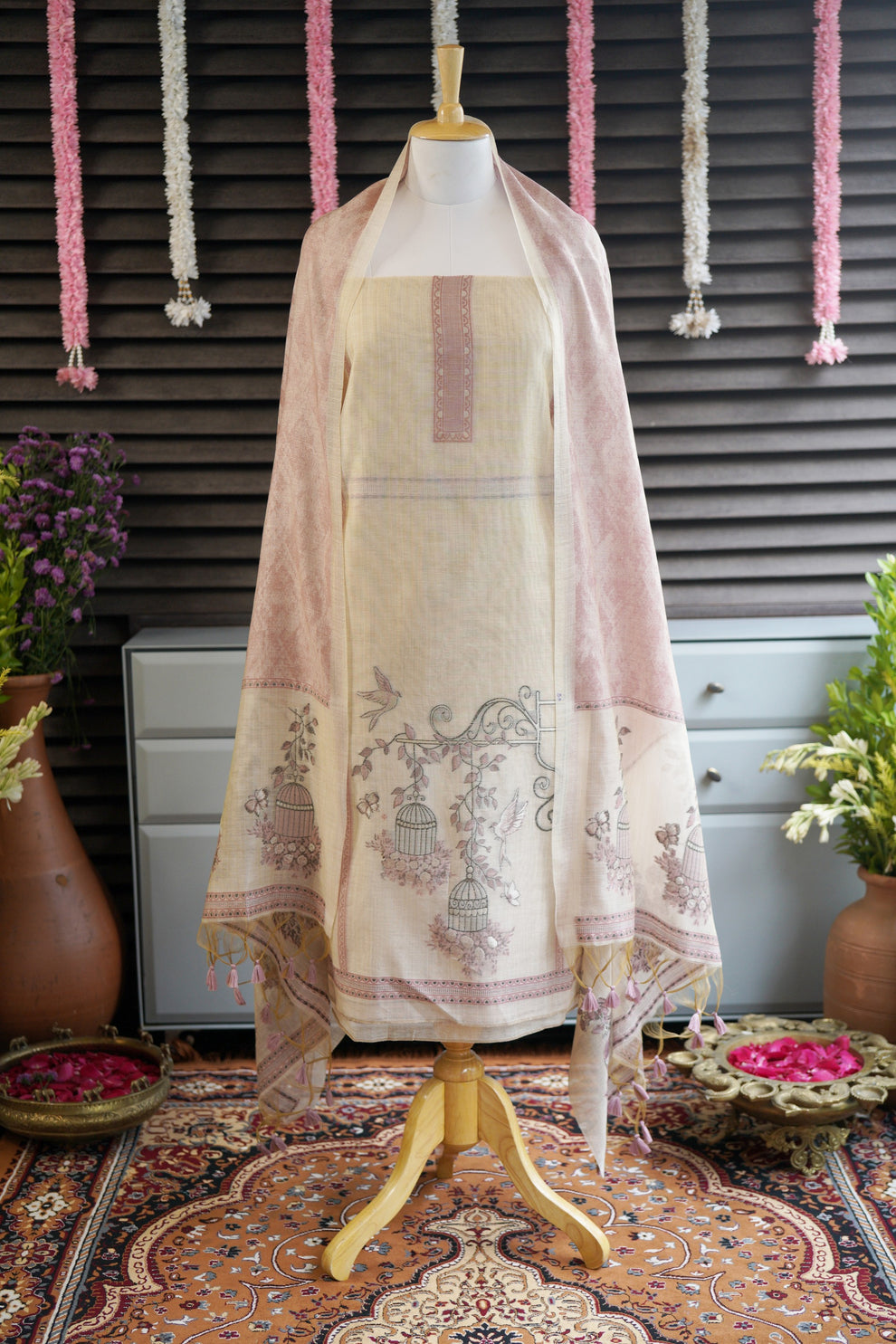 PANKHUDI – Cream & Pink Pure Monga Cotton Woven Suit Set – Pironi